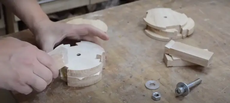 How to Measure and Cut a 45-Degree Angle in Wood: Precision Tips